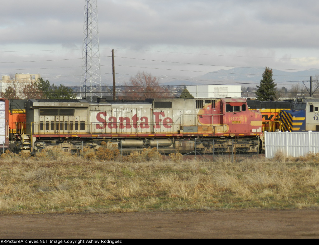 BNSF 677